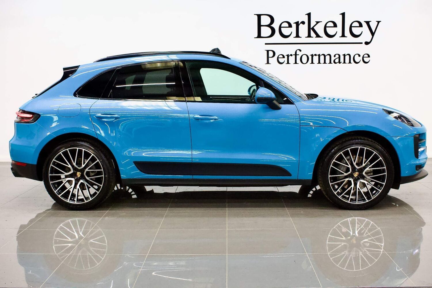 SOLD - Used PORSCHE MACAN 2019 Blue in Tamworth, Staffordshire ...